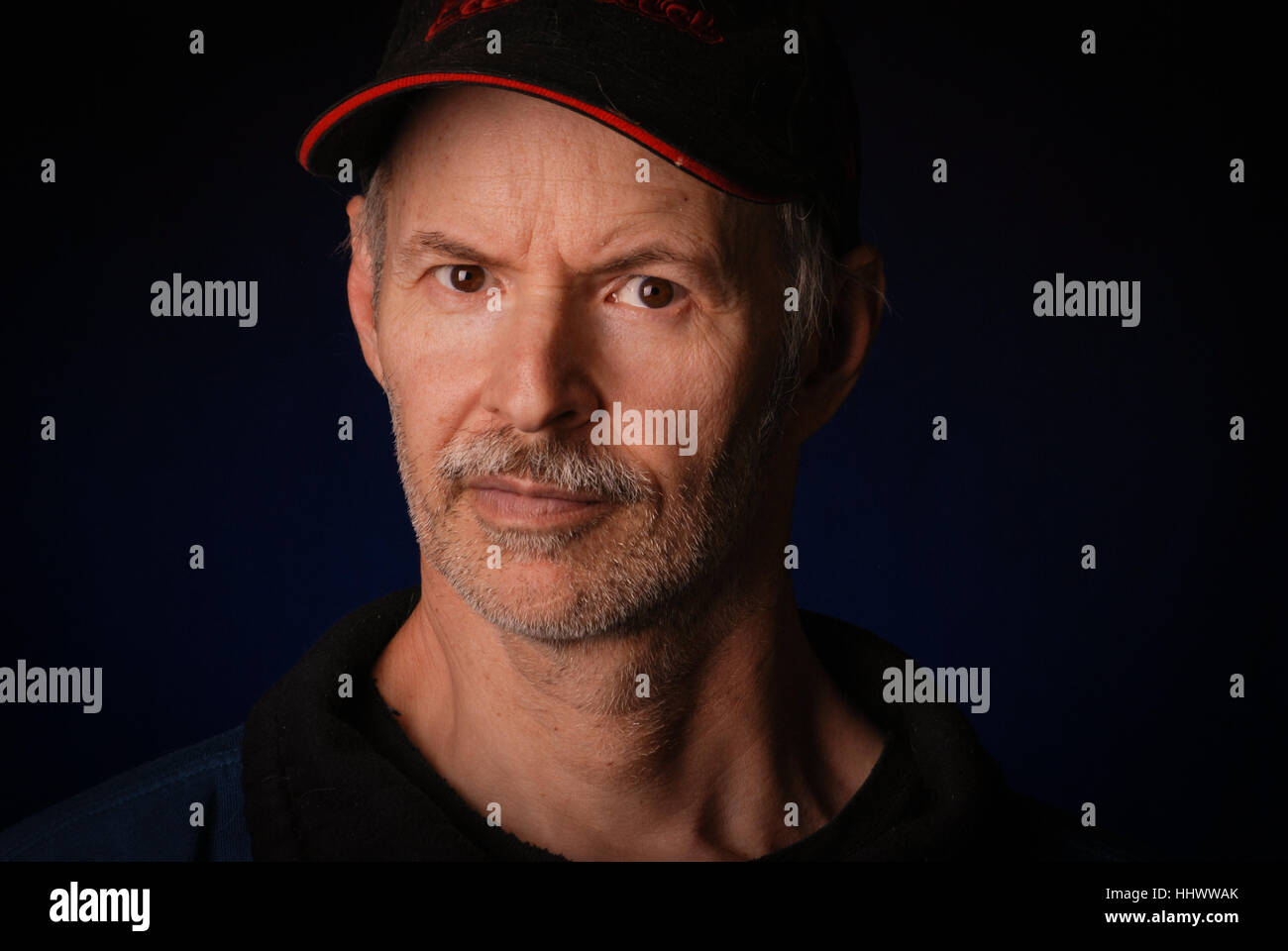 Scruffy man smiling hi-res stock photography and images - Alamy