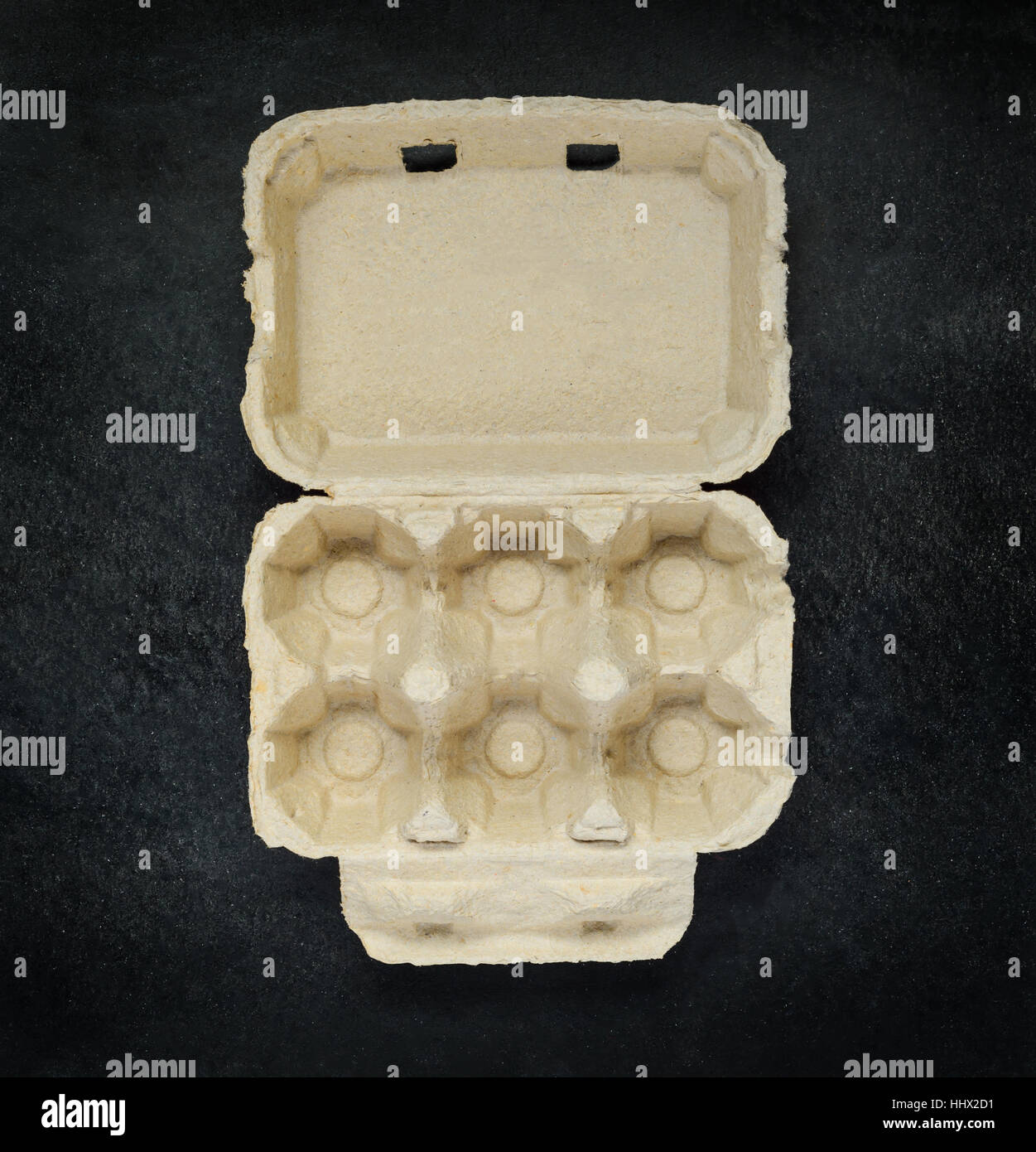 Empty egg carton box hi-res stock photography and images - Alamy