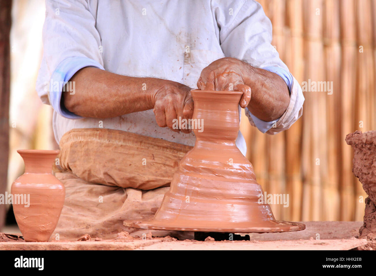 closeup, clay, pottery, making, man, vase, hand, hands, craftsman ...