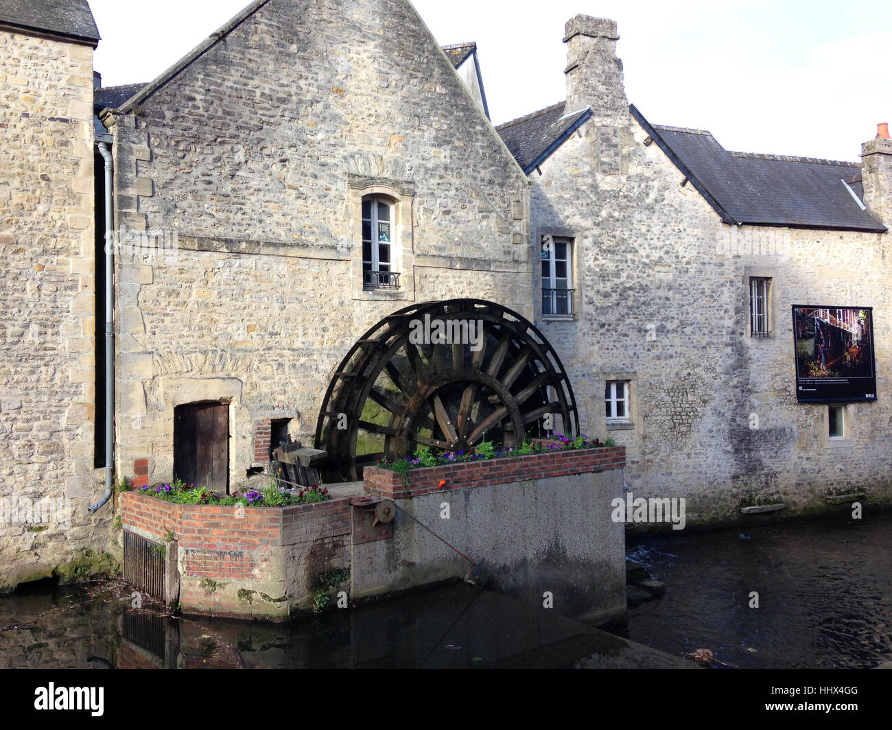 Stone mill house hi-res stock photography and images - Alamy