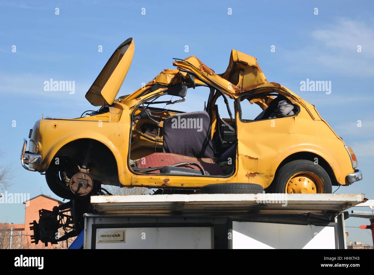Fiat 500 junkyard hi-res stock photography and images - Alamy