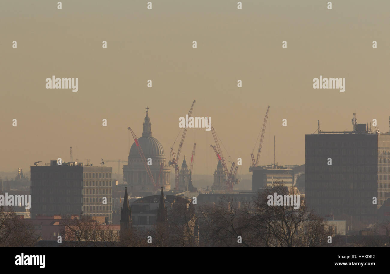 Smog london pollution hi-res stock photography and images - Alamy