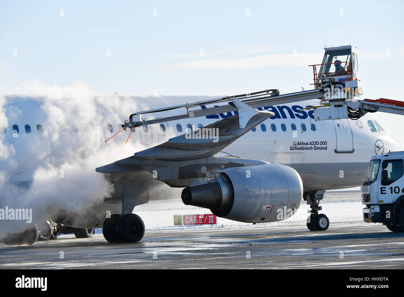 Lufthansa, Airbus, A 320 200, LH, aircraft, airplane, plane, wing, snow ...
