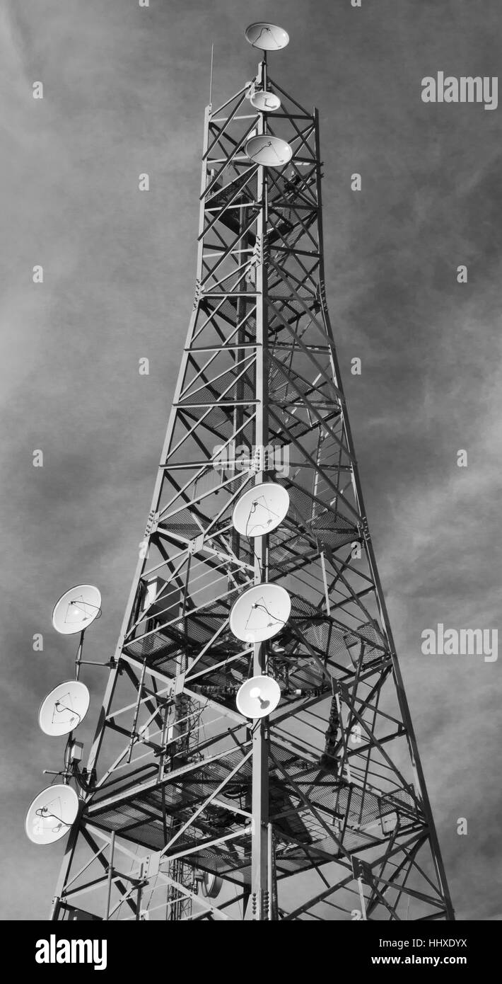 Antenna tower hi-res stock photography and images - Alamy