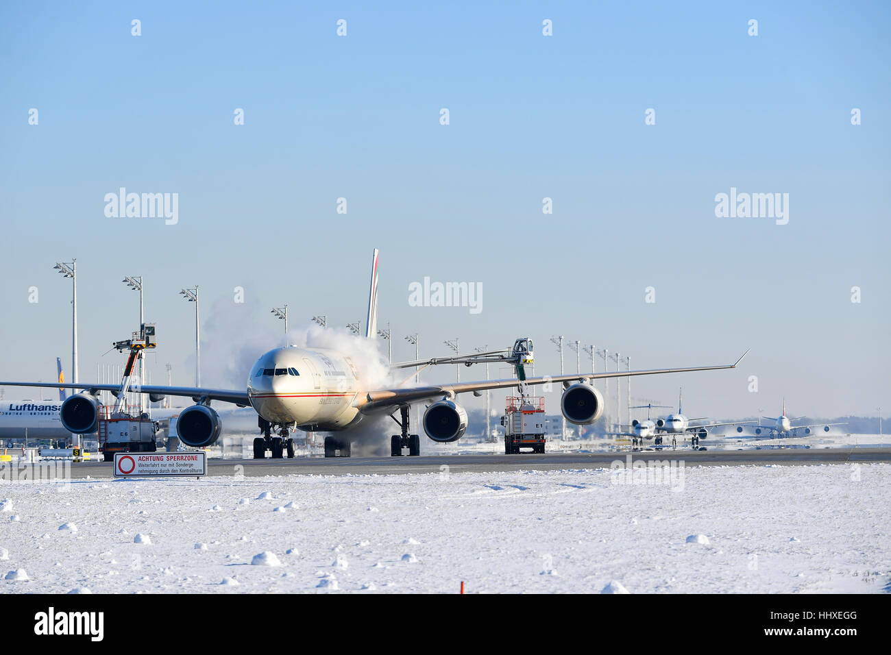 Etihad, A 340, aircraft, a/c, airplane, plane, wing, taxiway, runway ...