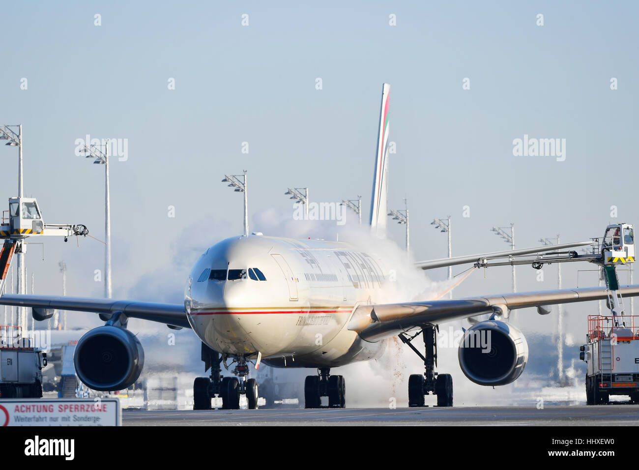 Etihad, A 340, aircraft, a/c, airplane, plane, wing, taxiway, runway ...