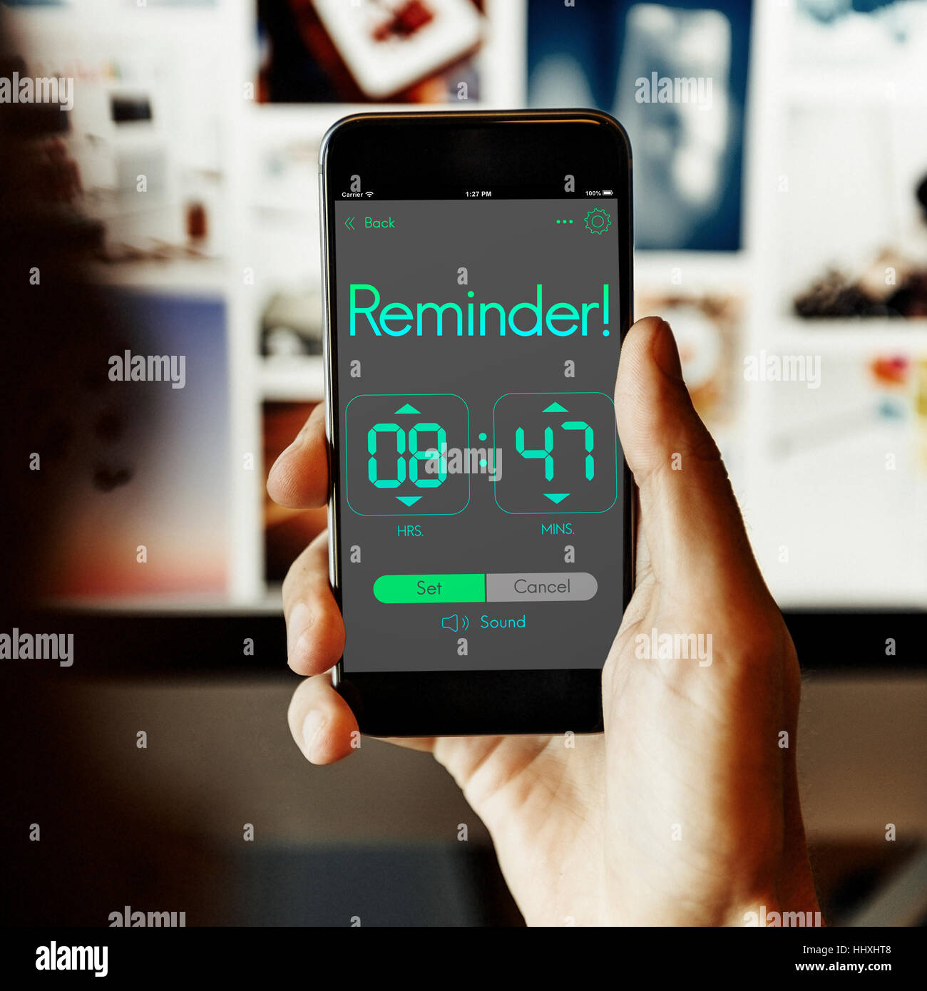 Man set alarm clock hi-res stock photography and images - Alamy