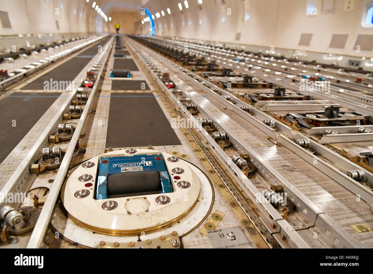 Boeing 747 Cargo Loading High Resolution Stock Photography and Images ...