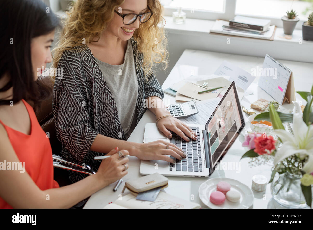 Shopping Commercial Online Internet Concept Stock Photo - Alamy