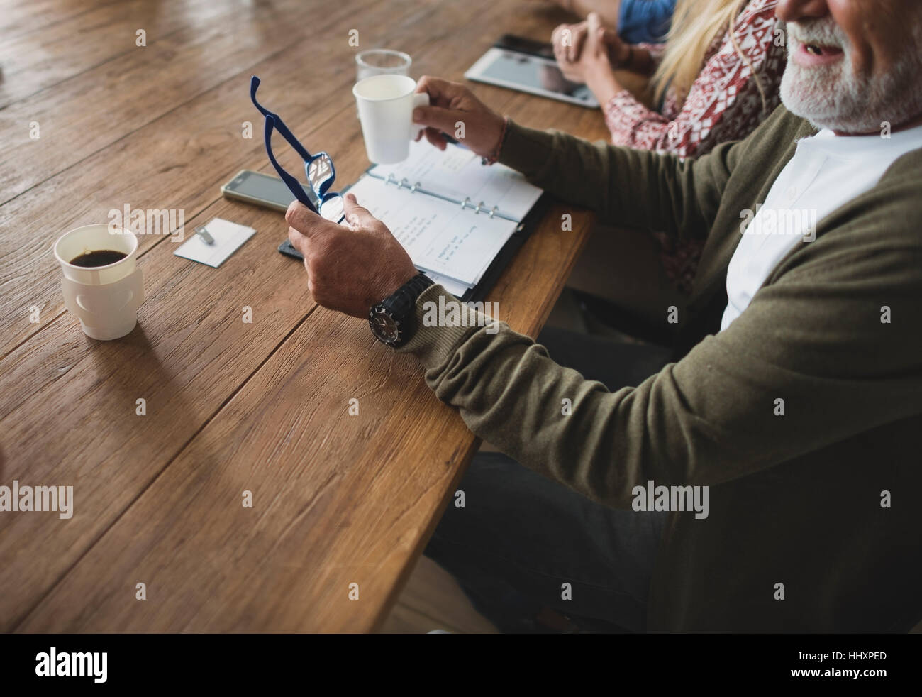 Meeting Table Networking Sharing Concept Stock Photo - Alamy
