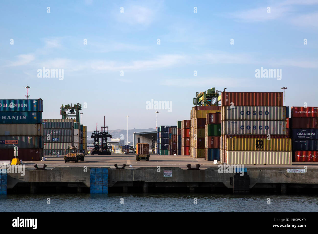 Oakland, California shipyard Stock Photo - Alamy