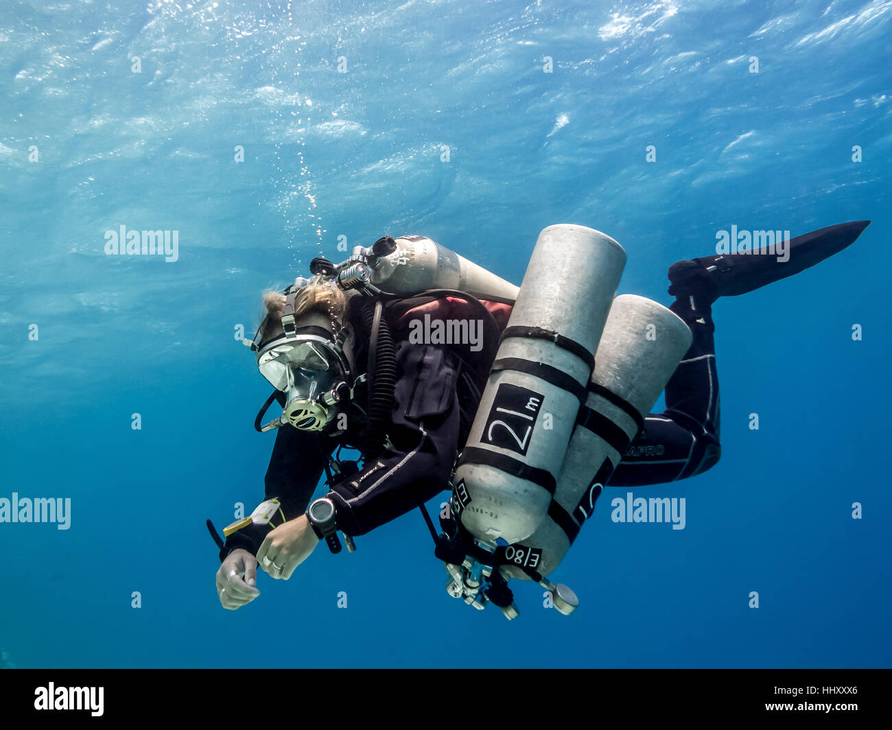 Full face diving mask hi-res stock photography and images - Alamy