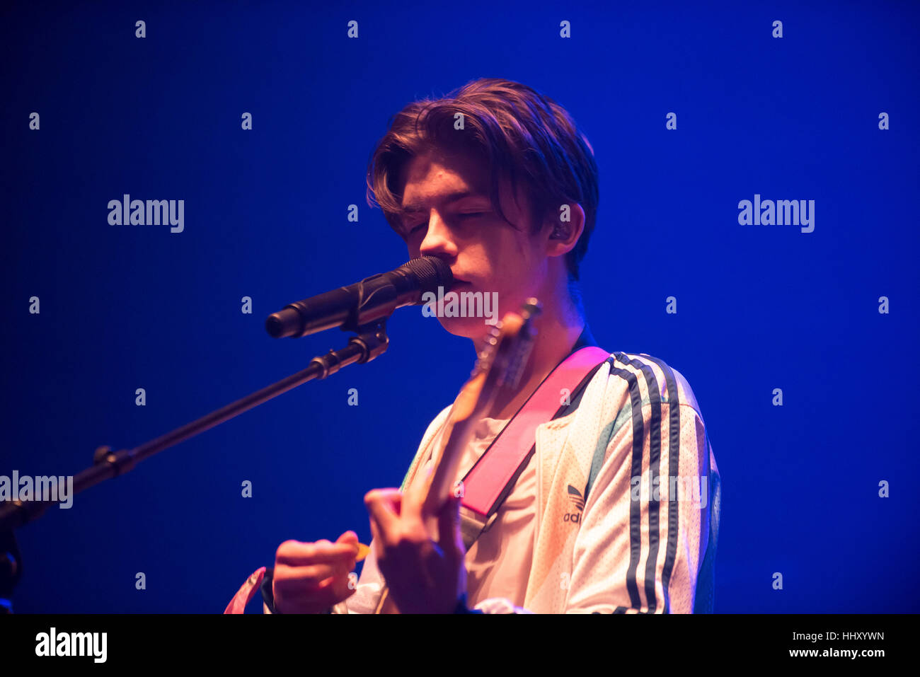Declan mckenna 2017 hi-res stock photography and images - Alamy