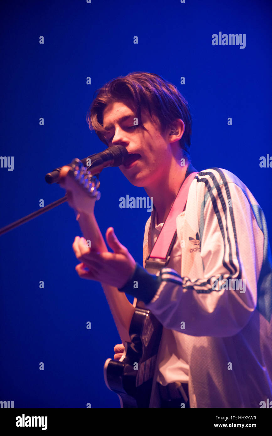 Declan mckenna 2015 hi-res stock photography and images - Alamy