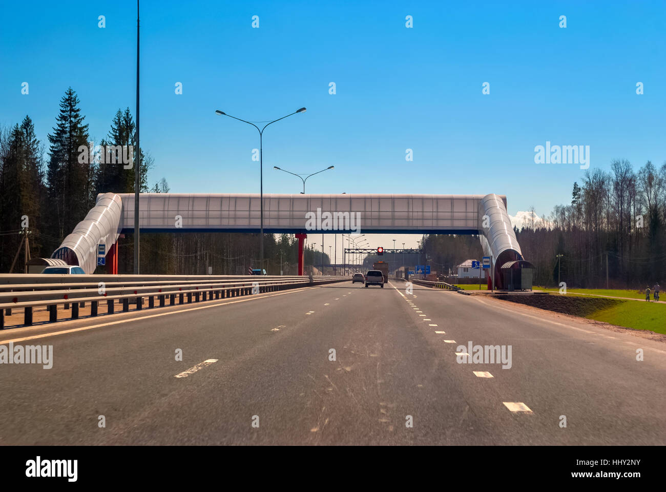 Overhead freeway trees hi-res stock photography and images - Alamy