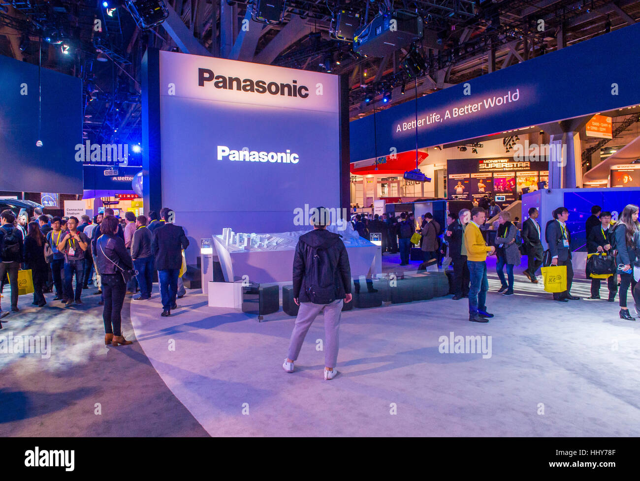 Ces 2017 panasonic hi-res stock photography and images - Alamy