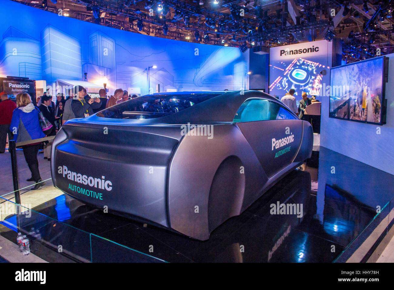 Ces 2017 panasonic hi-res stock photography and images - Alamy
