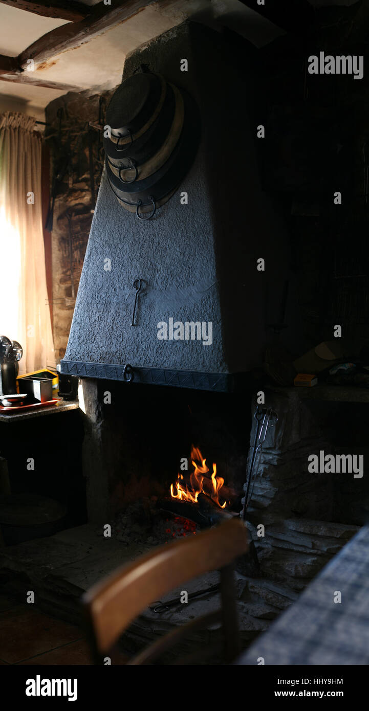 cooking in the fireplace Stock Photo - Alamy