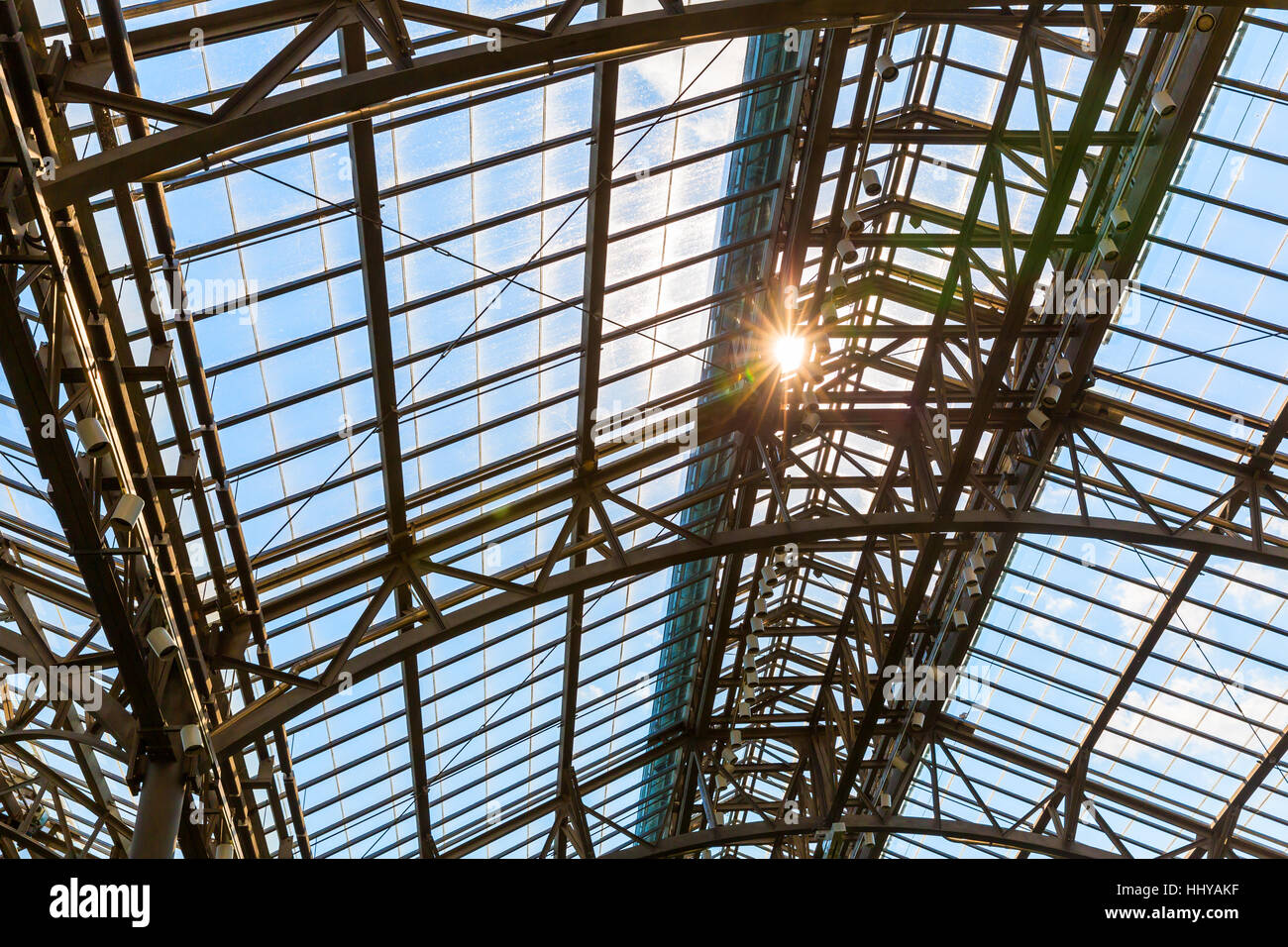 Steel construction detail glass roof hi-res stock photography and ...