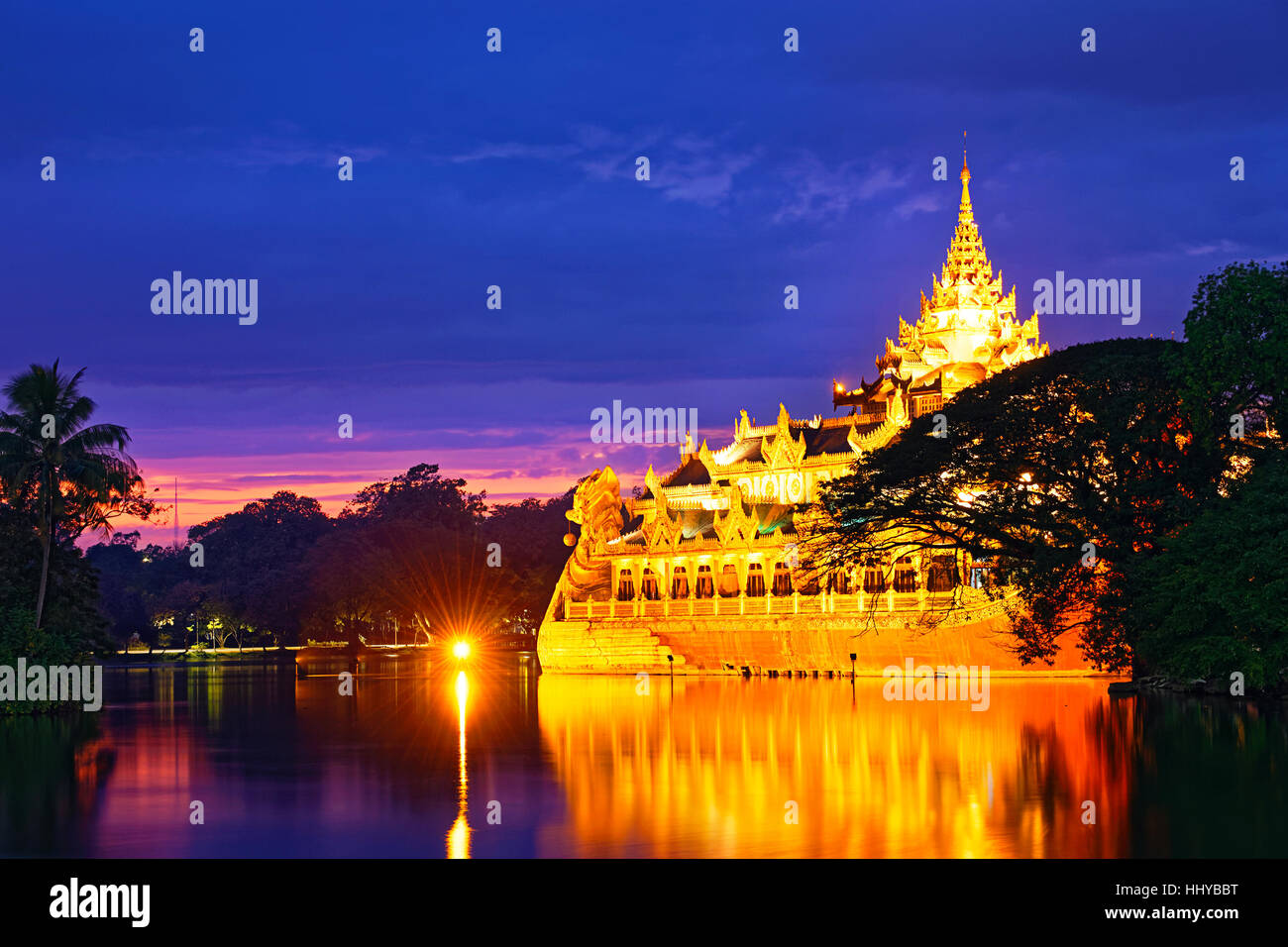 Golden karaweik palace hi-res stock photography and images - Alamy