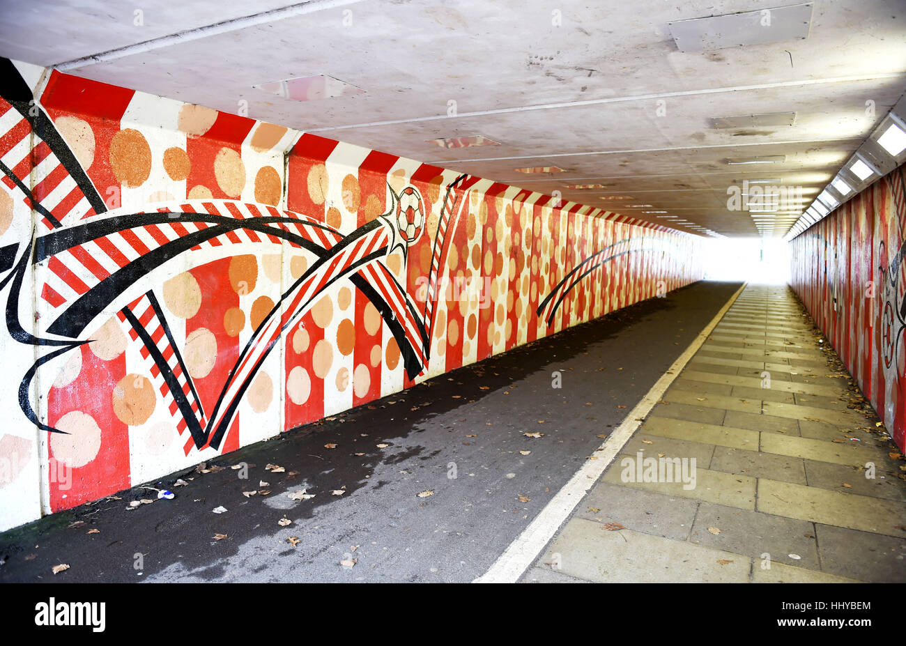Mural underpass hi-res stock photography and images - Alamy