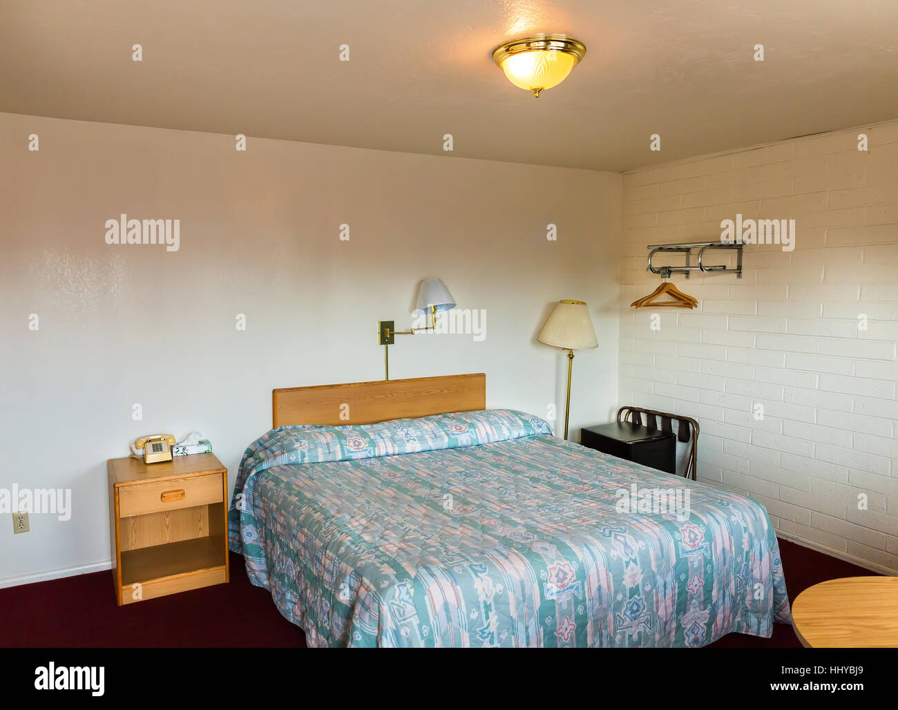 Road hotel room interior Stock Photo - Alamy