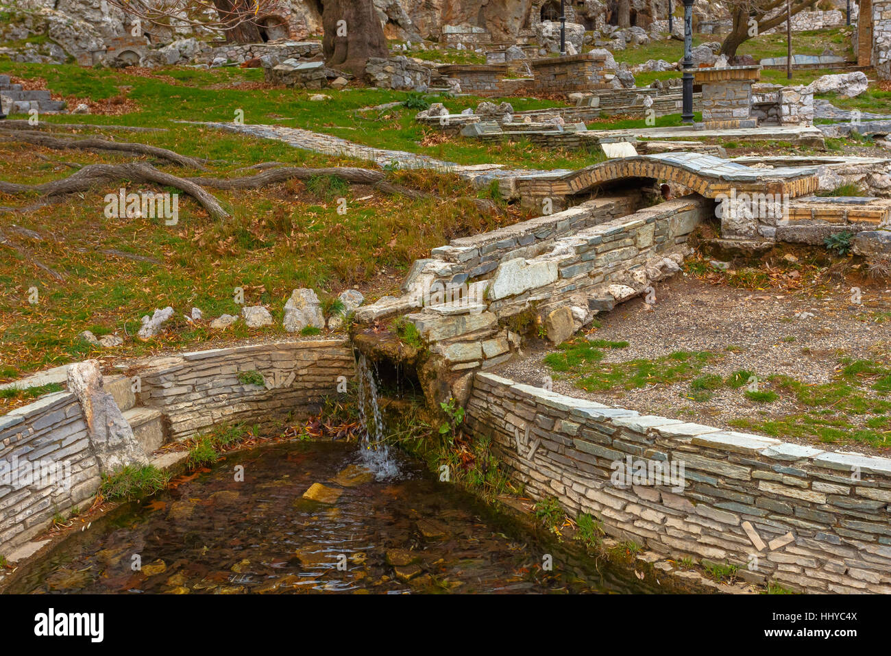 Natural stone arches hi-res stock photography and images - Alamy