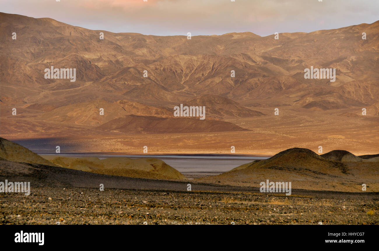 Depression land feature hi-res stock photography and images - Alamy