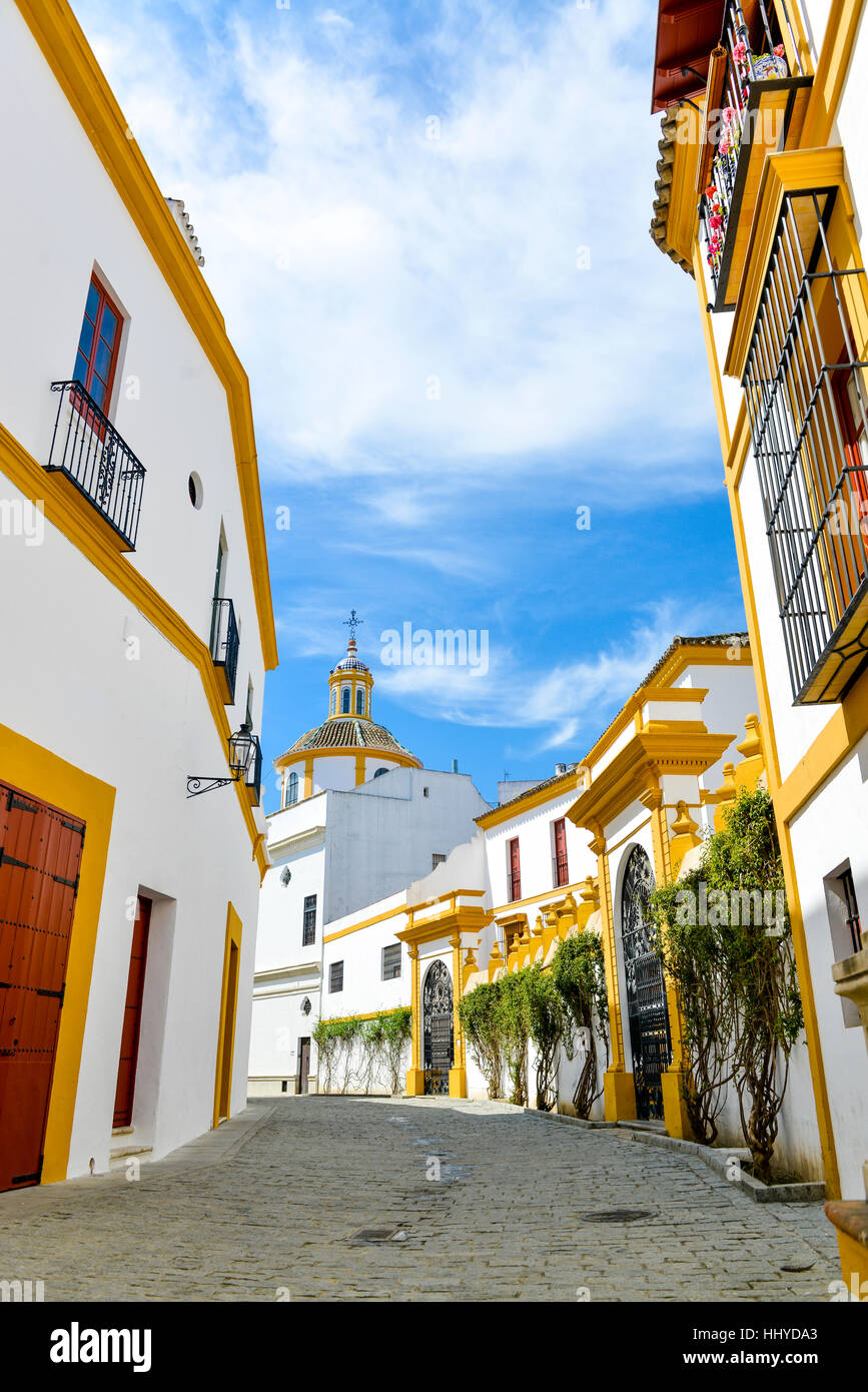 Streets of seville hi-res stock photography and images - Alamy