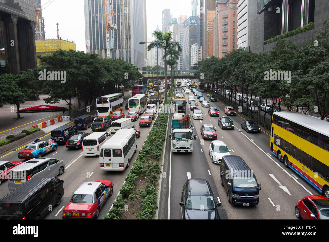 the traffic in hong kong roads Stock Photo - Alamy