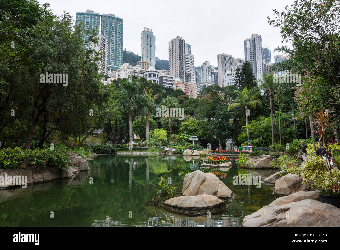 Hong kong victoria peak nature people hi-res stock photography and ...