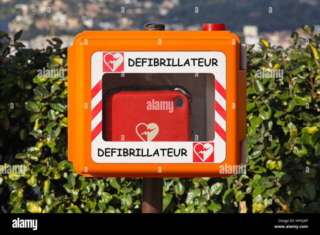 External pacemaker hi-res stock photography and images - Alamy