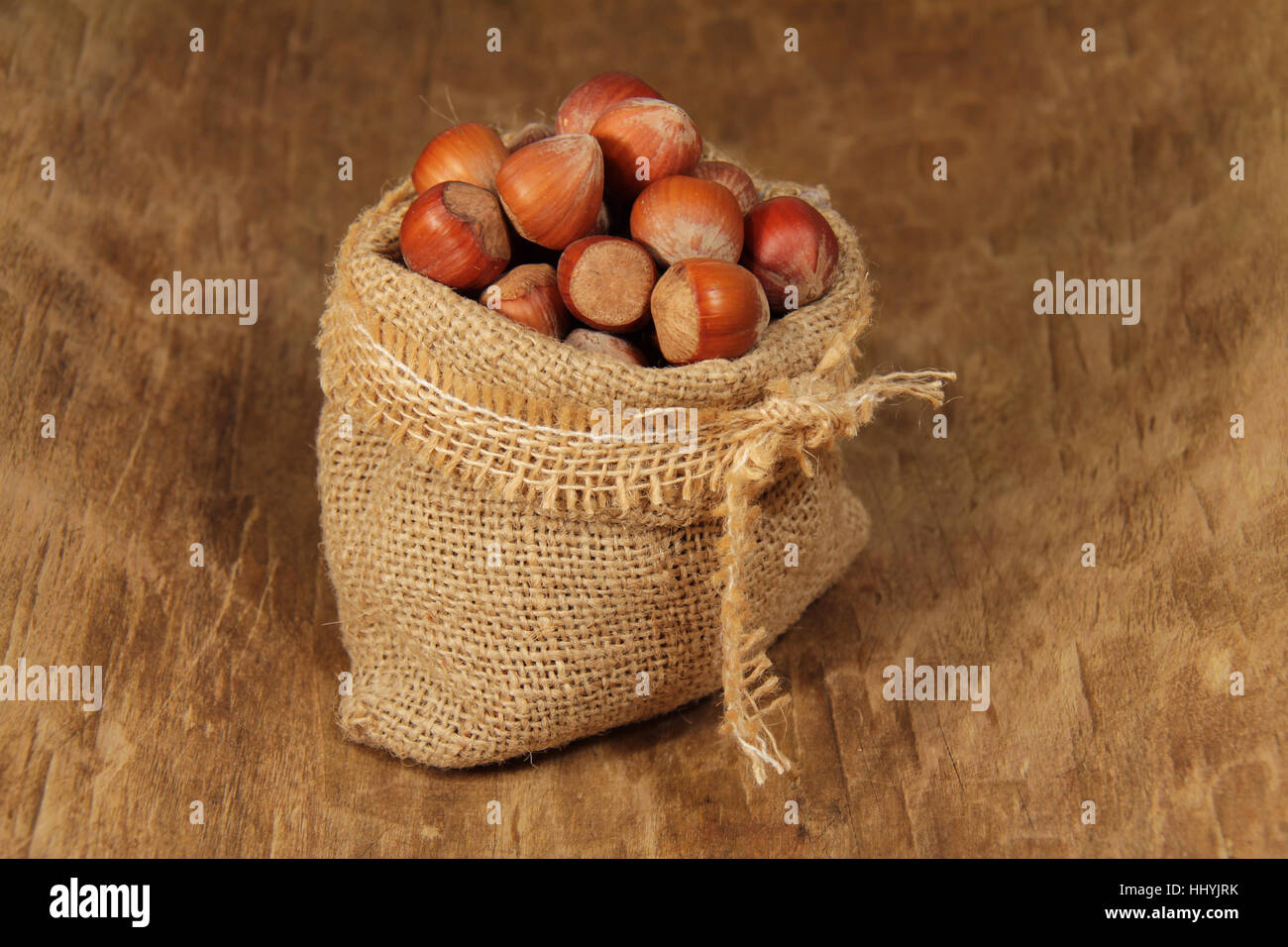 Empty bag nuts hi-res stock photography and images - Alamy