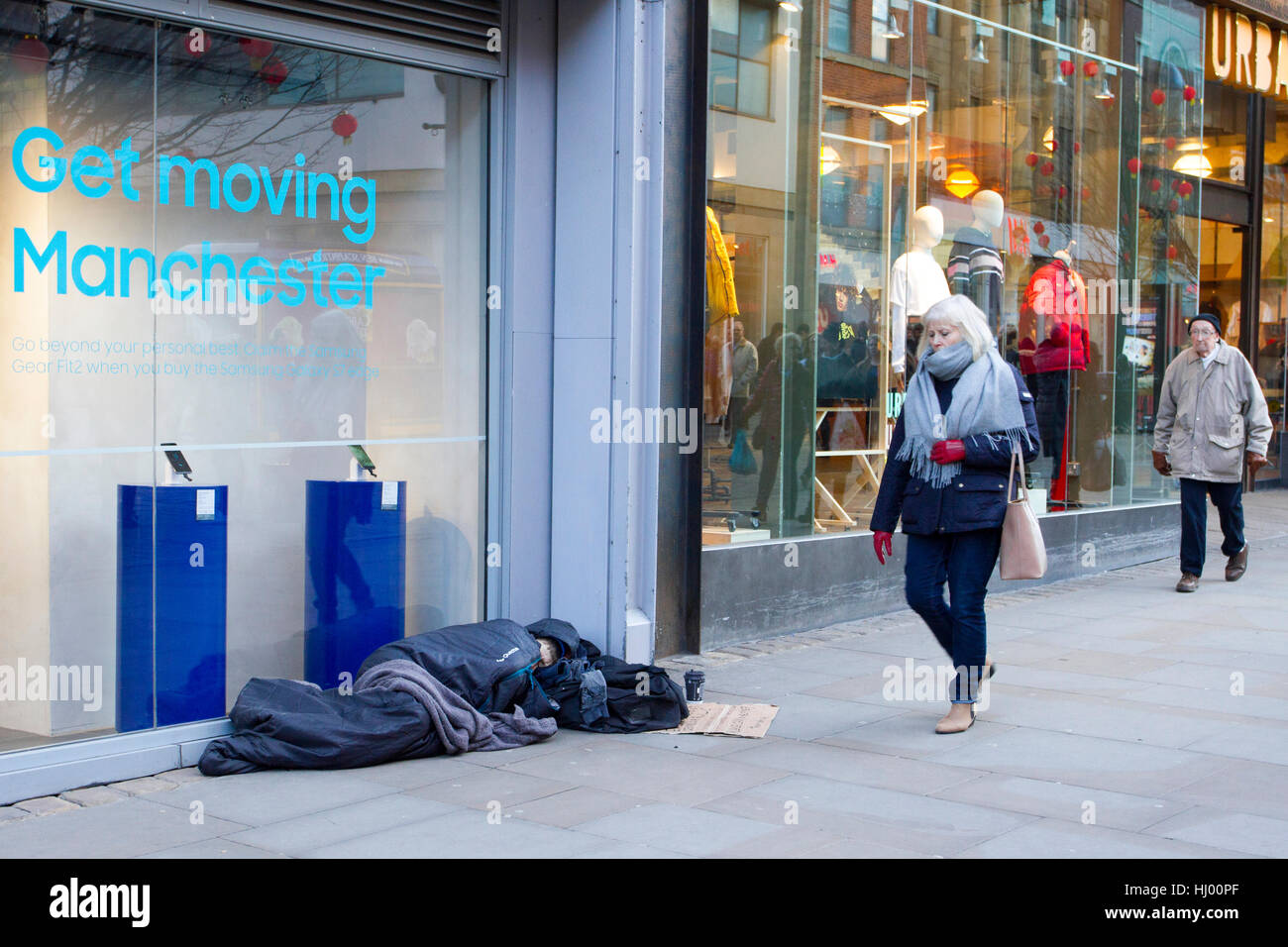 homeless homelessness sleeping rough beg beggar begging hungry cold ...