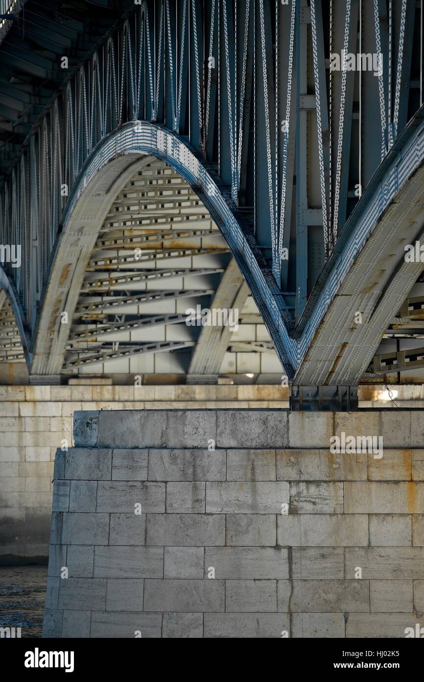 Grider hi-res stock photography and images - Alamy