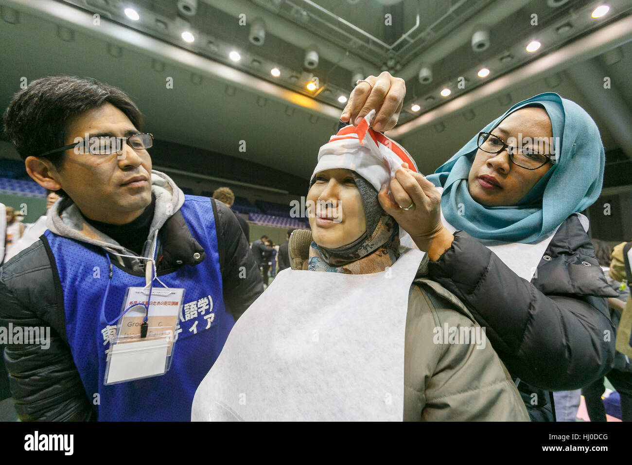 Foreign residents participate in a first aid class at Komazawa Olympic ...