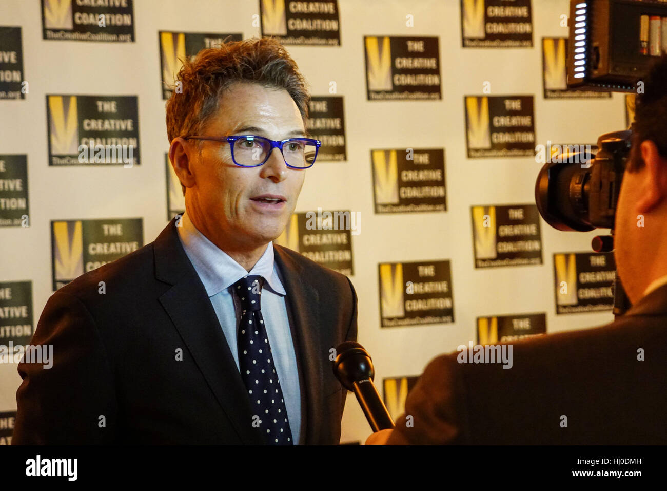 Washington DC, USA. 20th Jan, 2017. Actor Tim Daly poses for a photo at ...