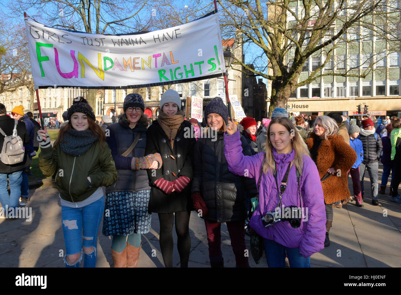 Bristol, UK. 21st Jan, 2017. UK Bristol, large crowds of protesters ...