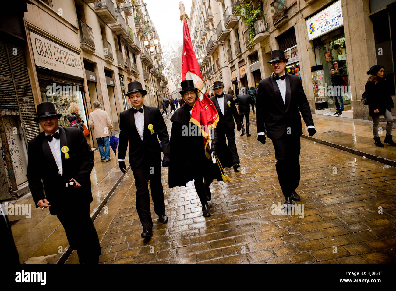 Barcelona, Catalonia, Spain. 21st Jan, 2017. In Barcelona men dressed ...