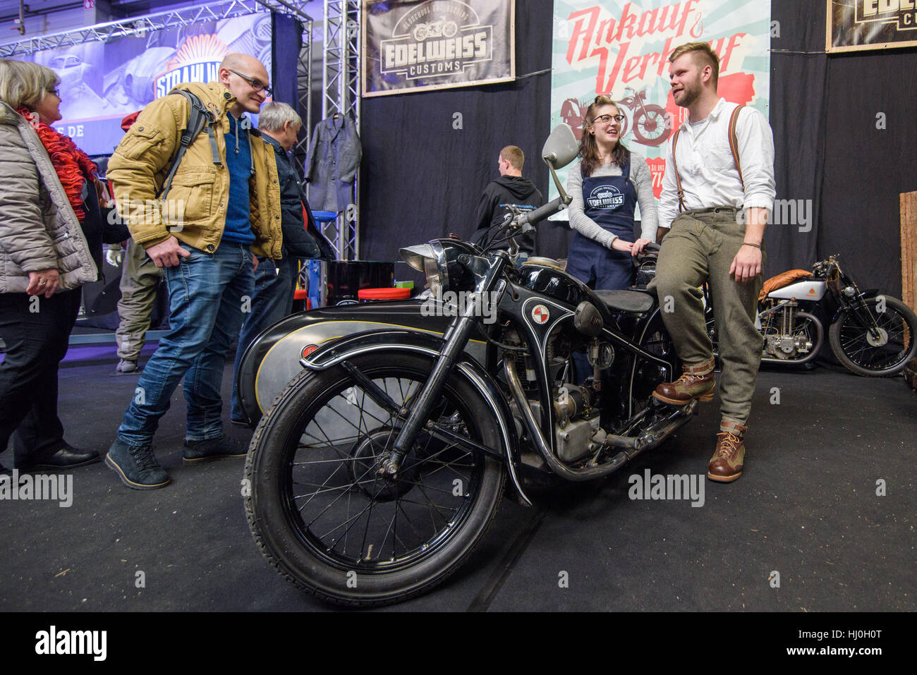 Erfurt, Germany. 21st Jan, 2017. Exhibitors Robert Redlich (r) and ...