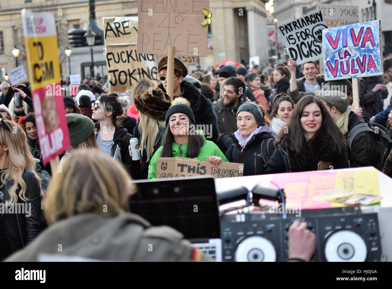 Women’s rights activism hi-res stock photography and images - Alamy