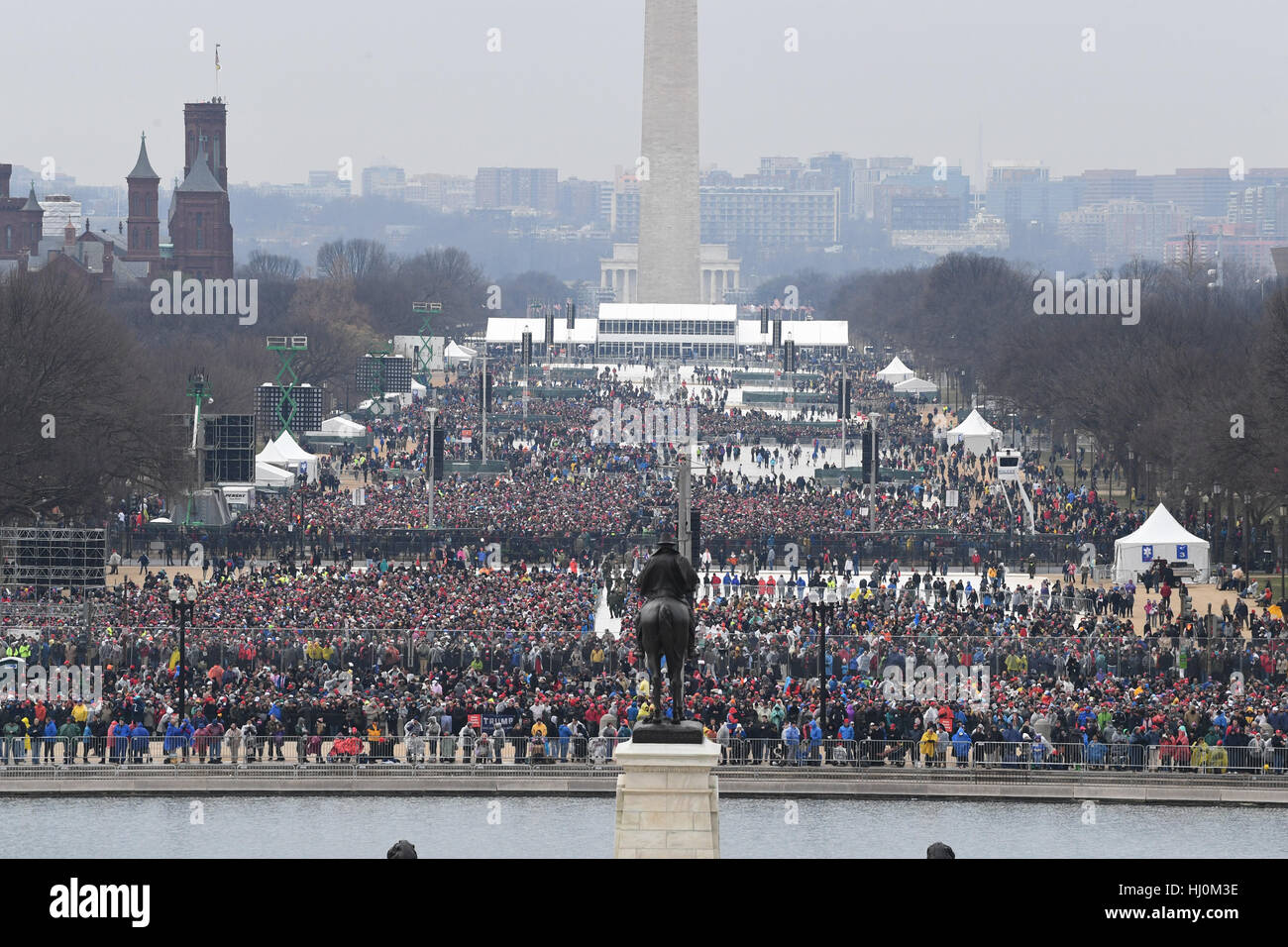 Spectators fill at National Mall to witness the inauguration of ...