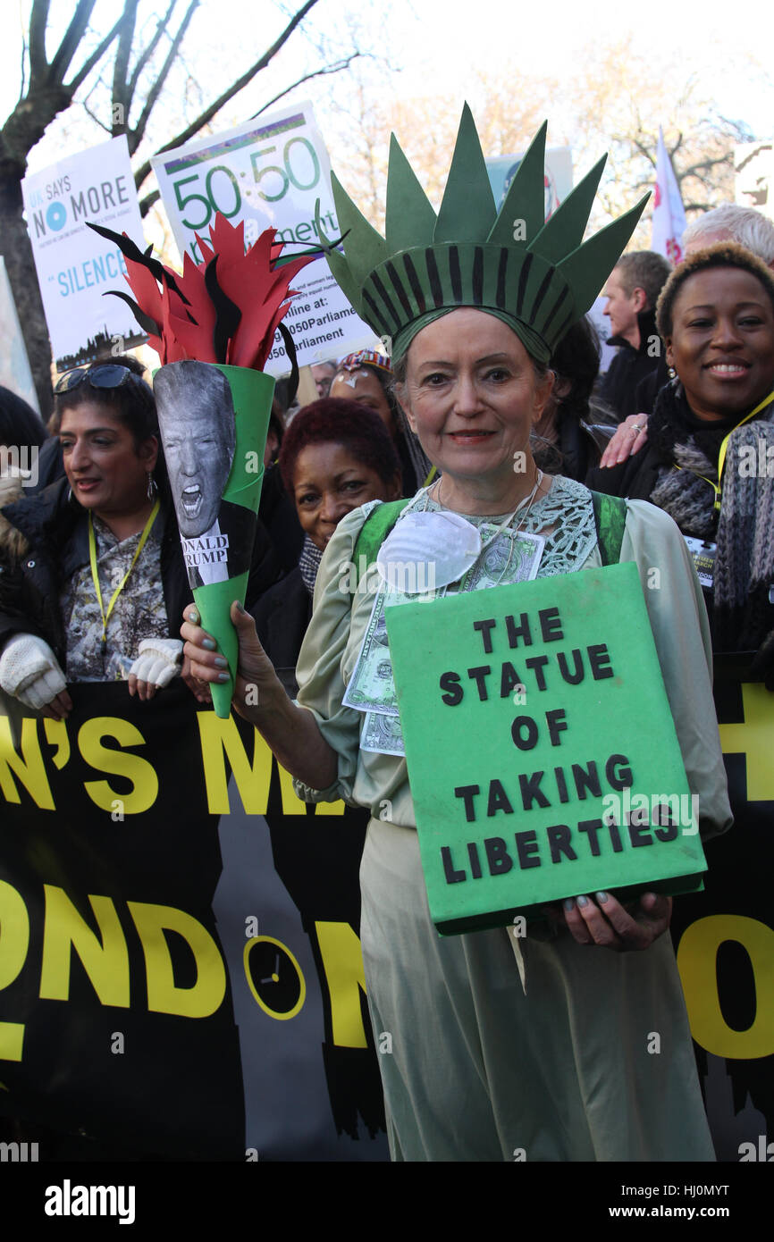 Feminists at statue of liberty hi-res stock photography and images - Alamy