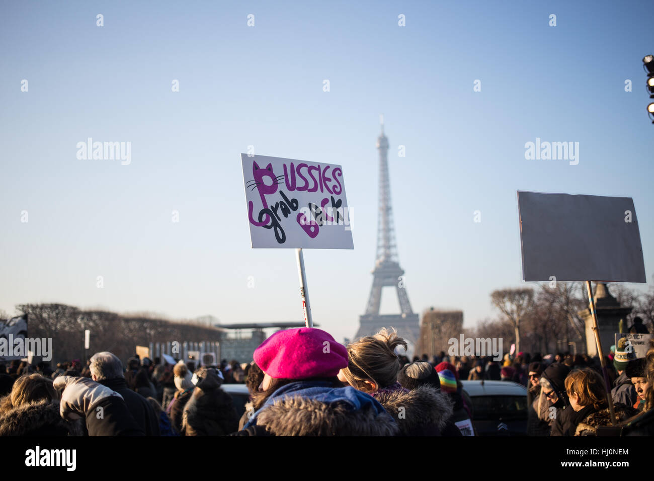 Femen eiffel tower hi-res stock photography and images - Alamy