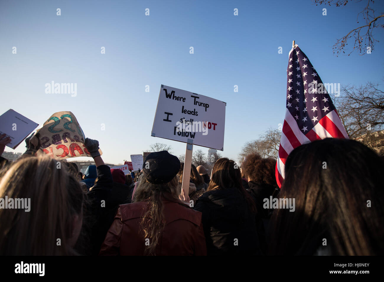 Femen protest paris hi-res stock photography and images - Alamy