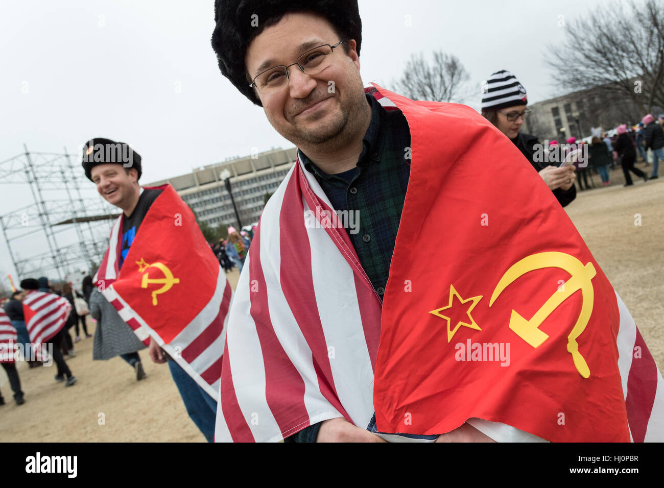 Washington, USA. 21st Jan, 2017.Demonstrators wearing Russian costumes ...