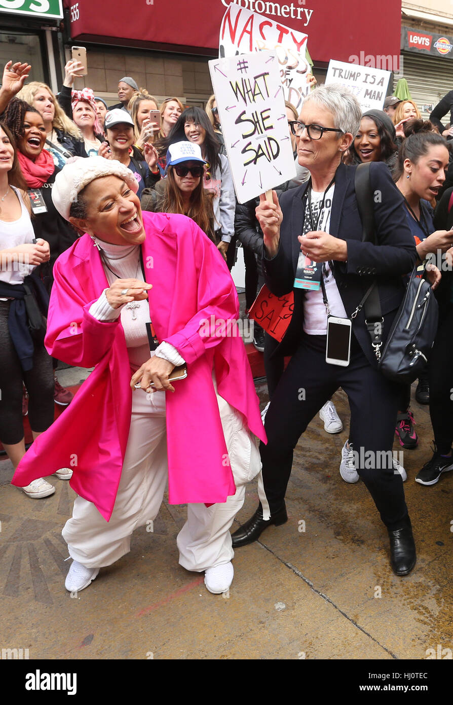 ALos Angeles CA - JANUARY 21: Debbie Allen, Jamie Lee Curtis, At Women ...