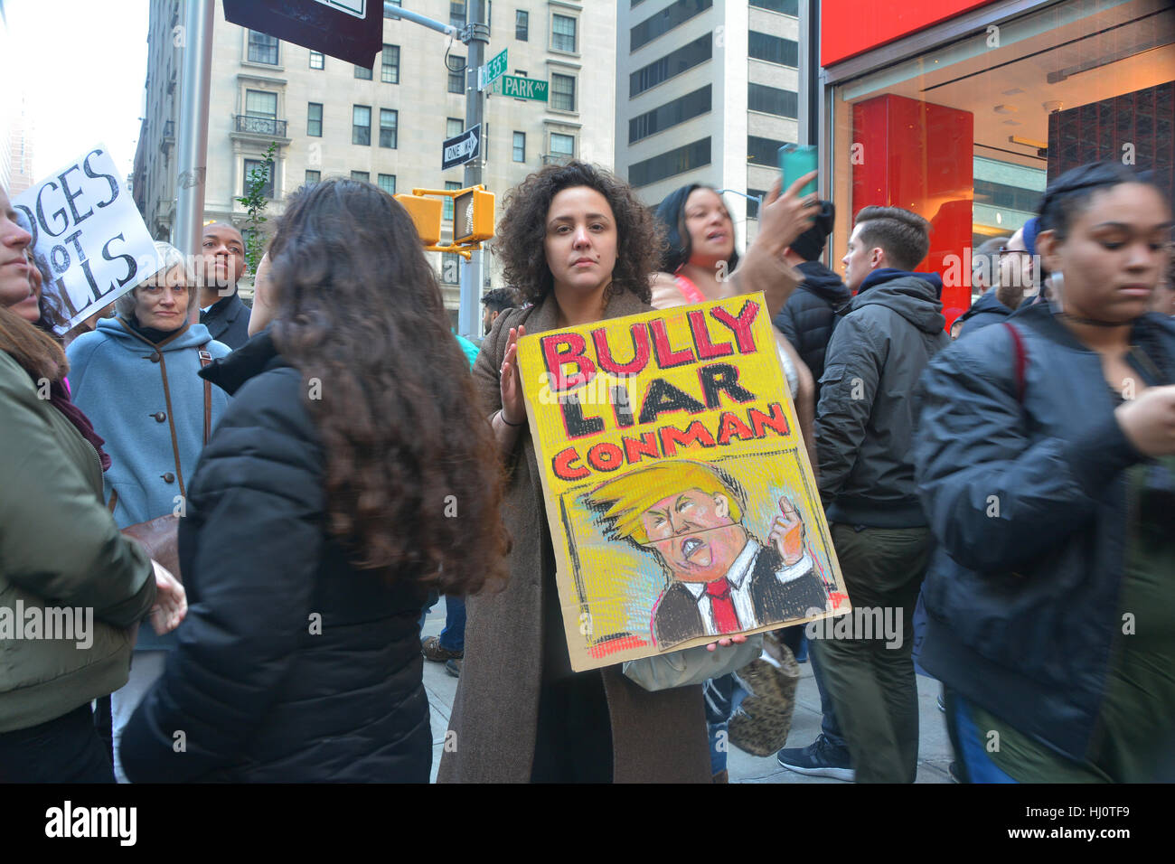 Conman hi-res stock photography and images - Alamy