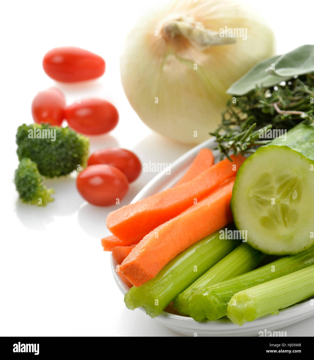 food, aliment, onion, carrot, tomato, broccoli, celery, sellery, herbs ...