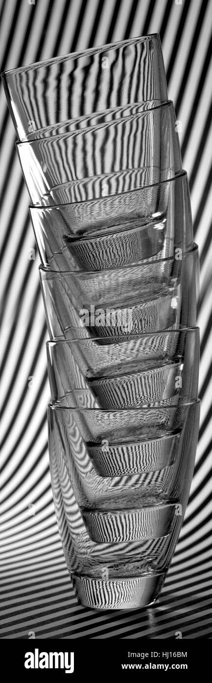 Stack of water glasses water Black and White Stock Photos & Images - Alamy